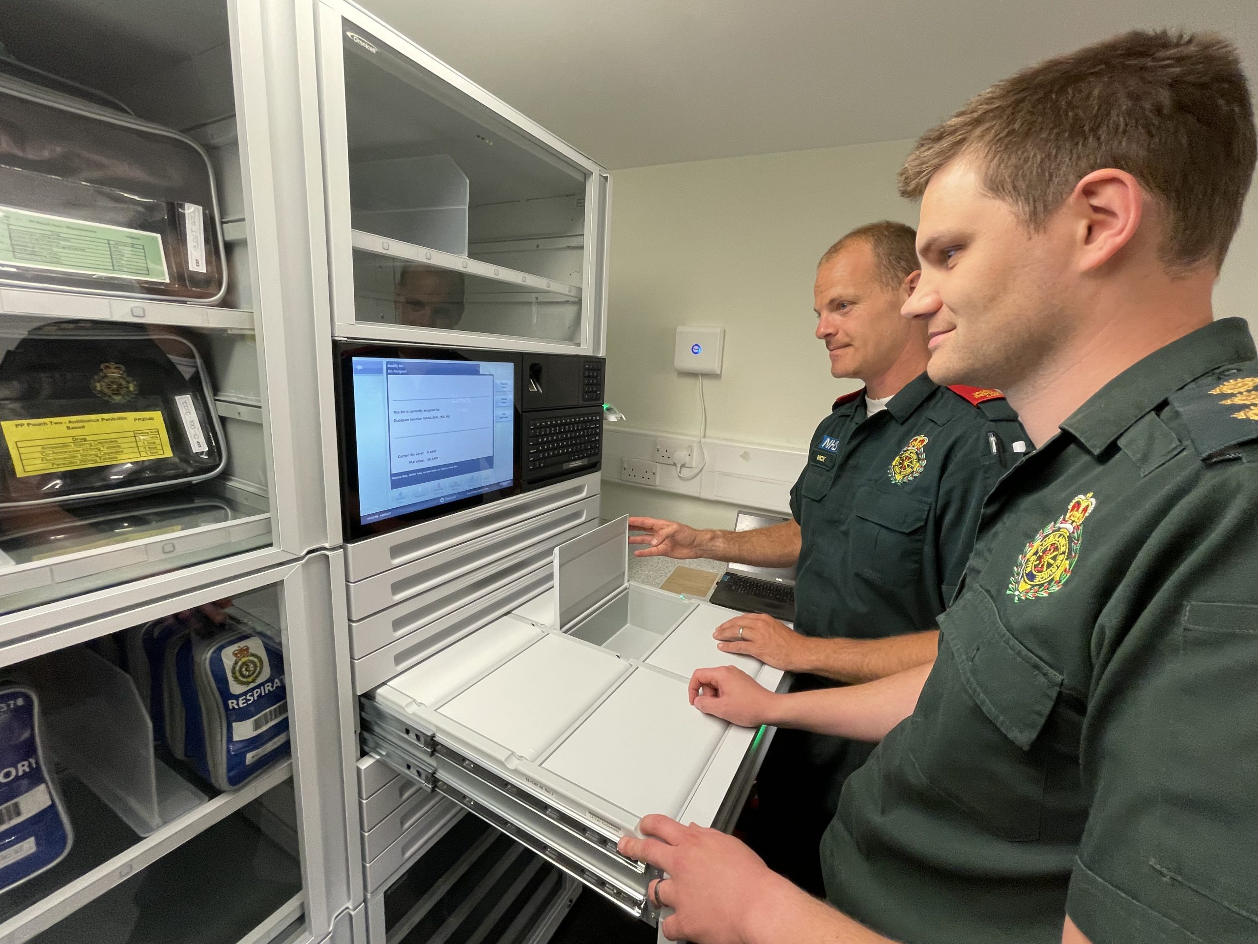 SECAmb begins rollout of upgraded medicine dispensing machines - NHS ...