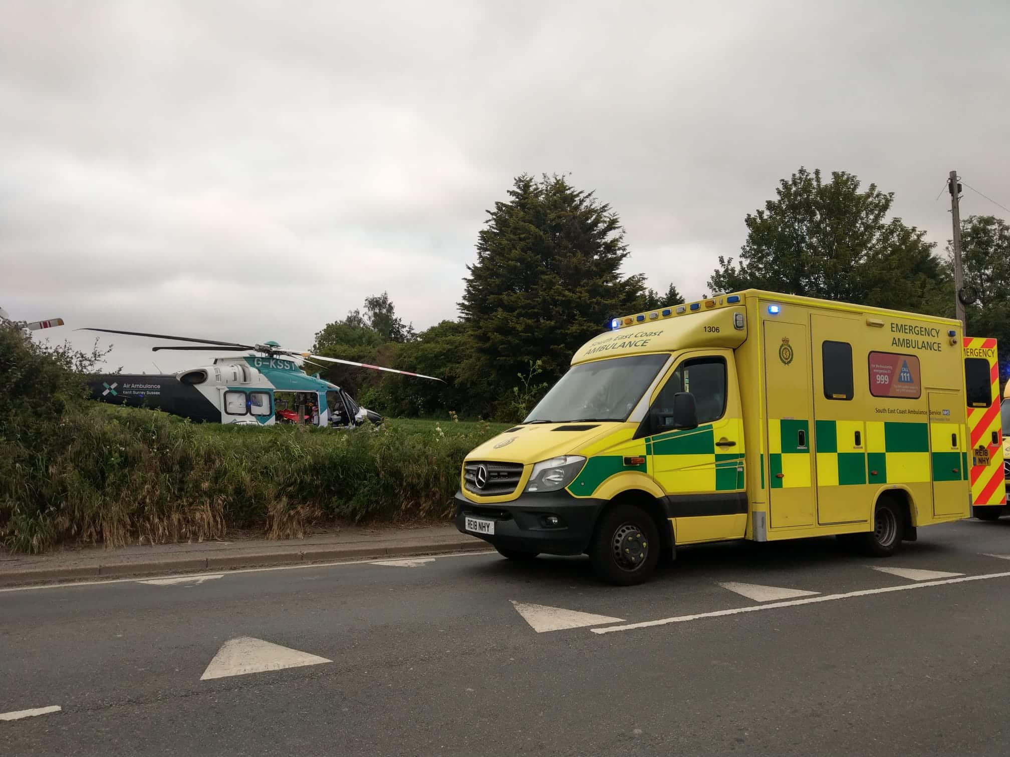 Paramedic and doctor views sought for survey - NHS South East Coast ...
