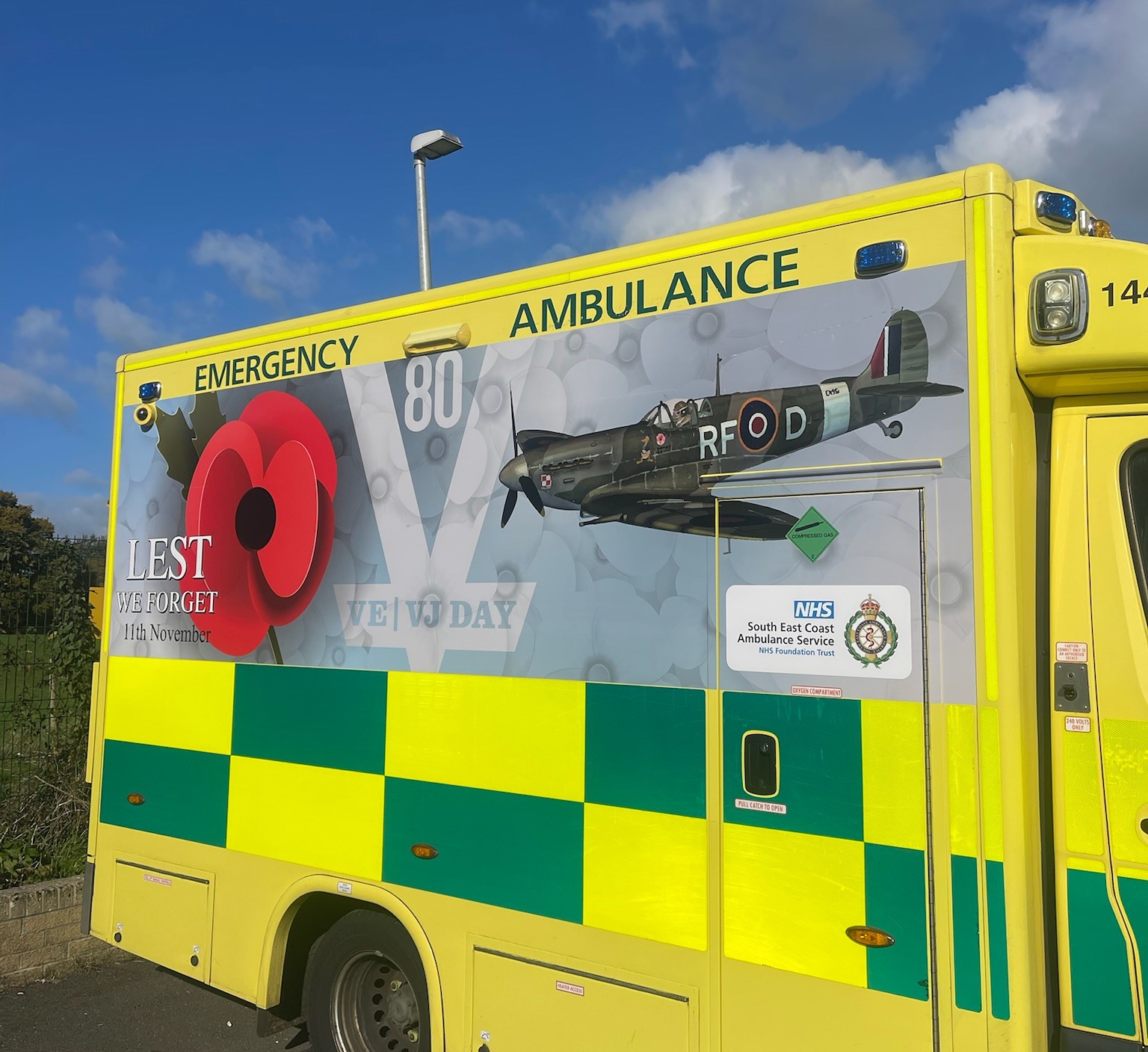 Remembrance livery proudly in place on Trust vehicles - NHS South East ...